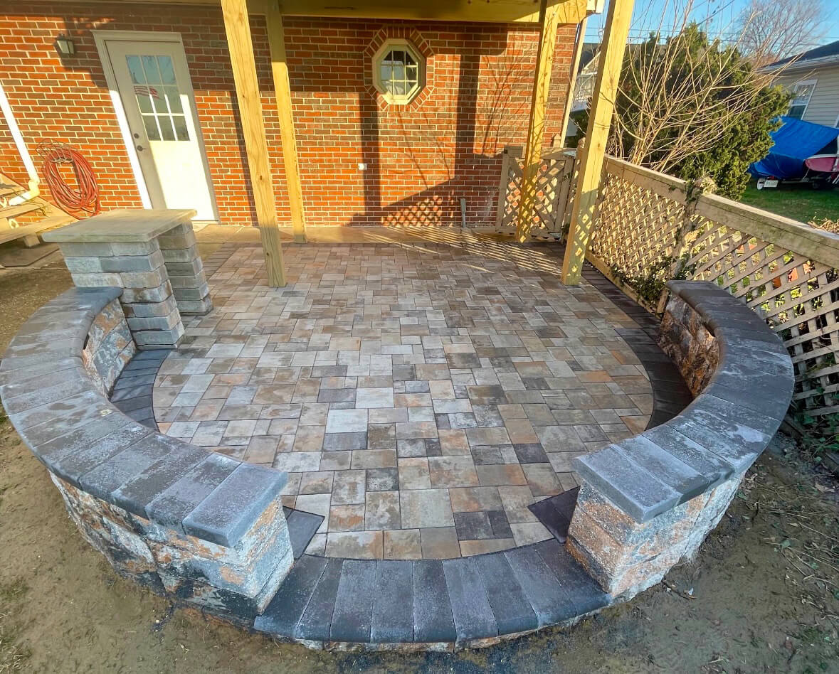 Stevensville Paver Patio with Sitting Wall - Three Little Birds Outdoor ...